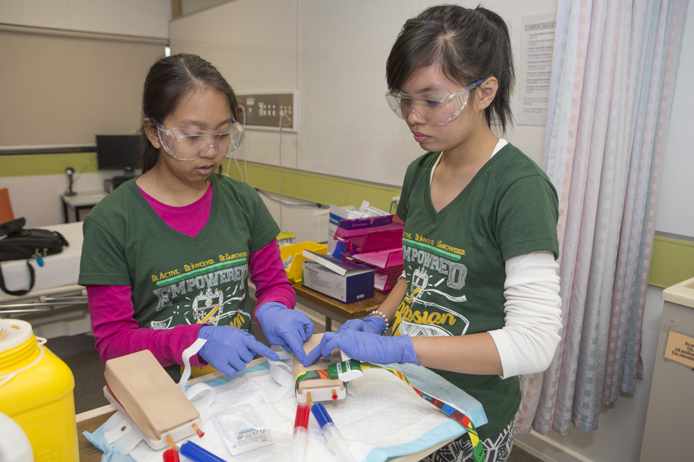 Filipino nursing students visit UC - University of Canberra